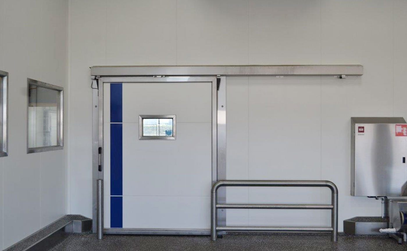 Sliding door (Chill-type) | SALCO INSULATED DOORS LLC
